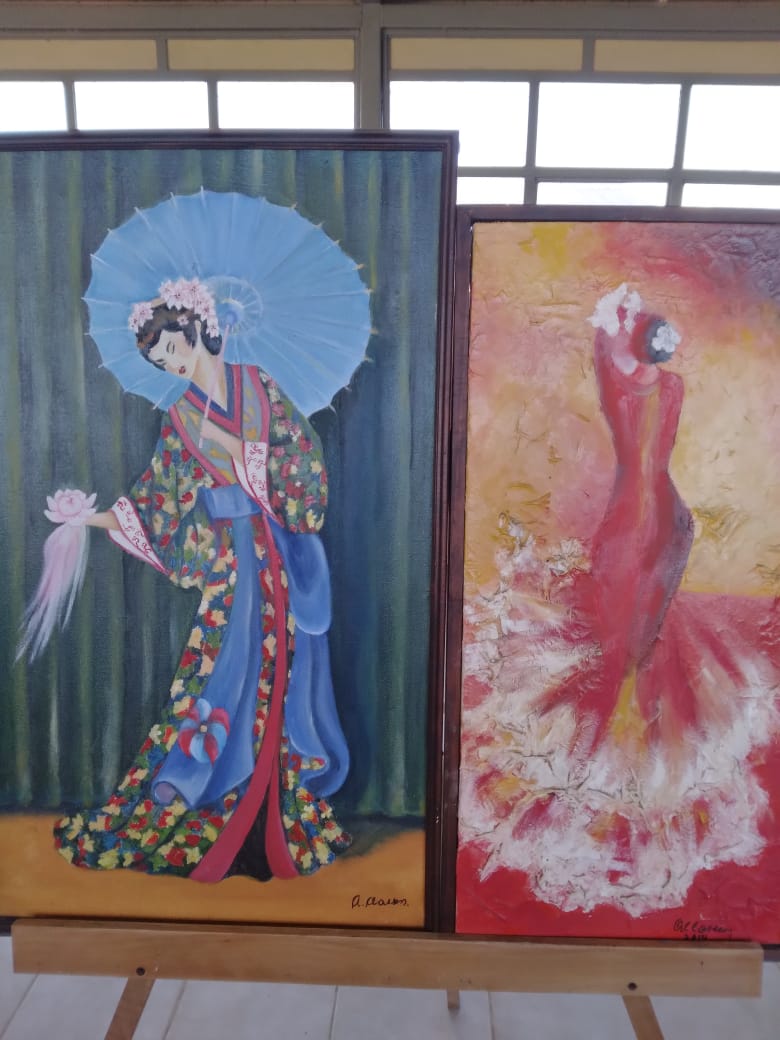 Ex apoderada del colegio exhibe impresionante muestra de pinturas ...